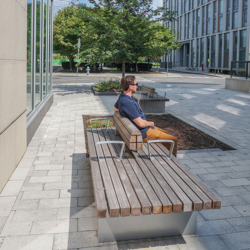 Solid 12 Benches | Images