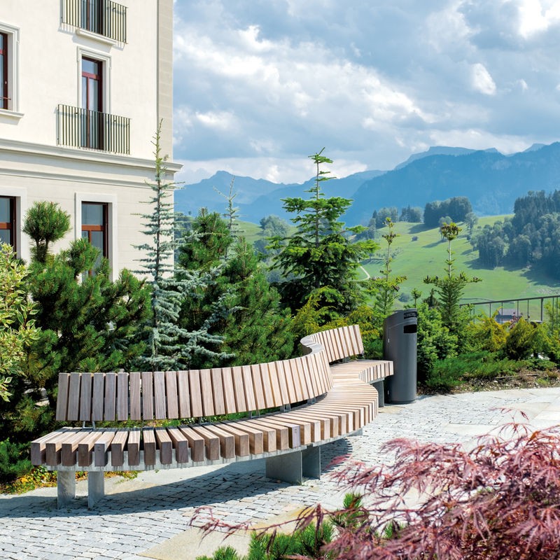 Range of external seating for Alpine garden | Images