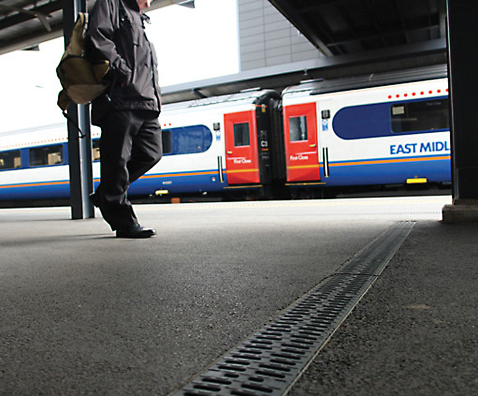 ACO MultiDrain™ MD general-purpose channel drainage system | Images