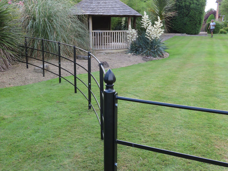 Traditional-style 4-bar estate and parkland fencing | Paddock Fencing ...