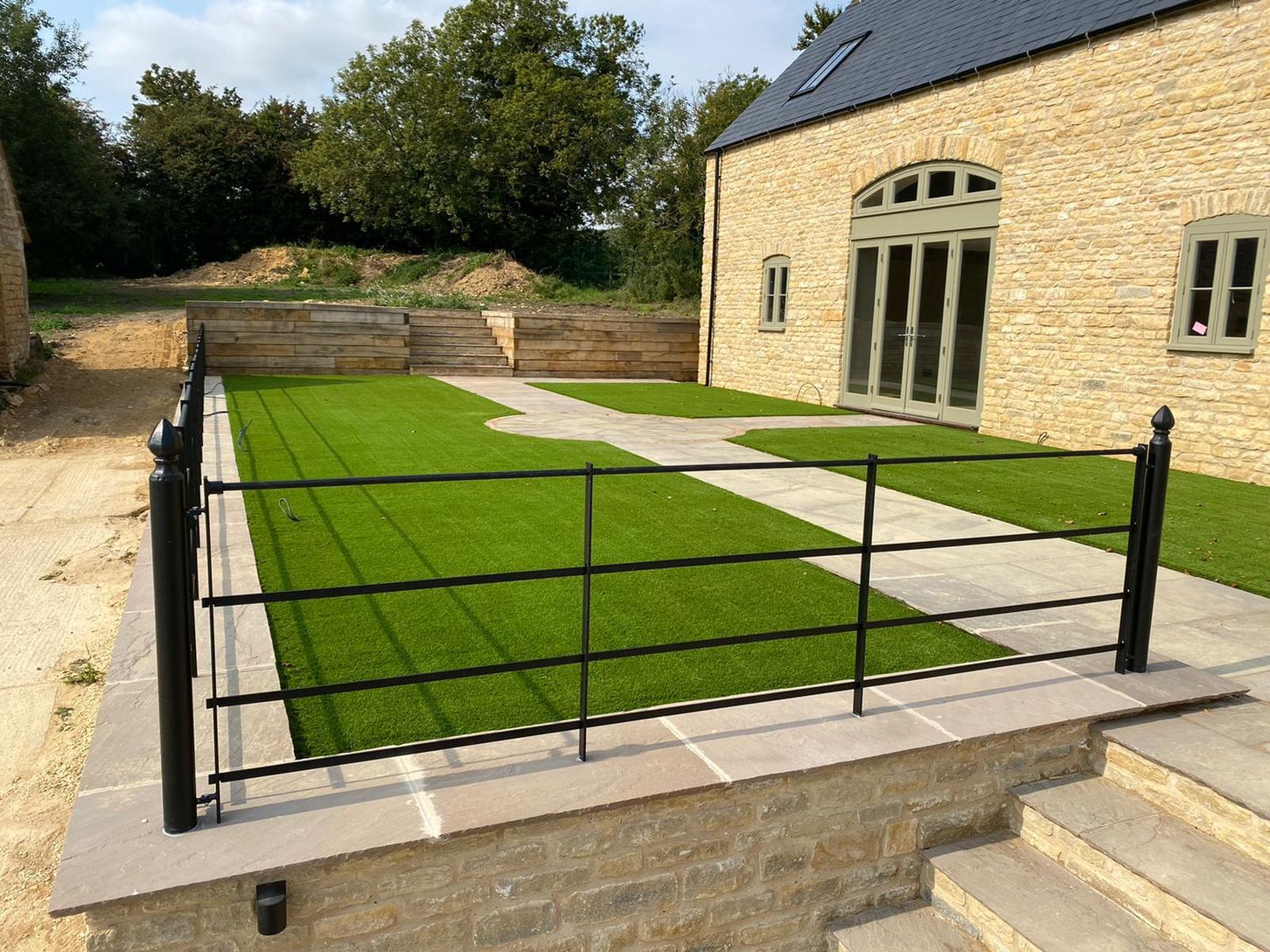 Traditional-style 4-bar estate and parkland fencing | Paddock Fencing ...