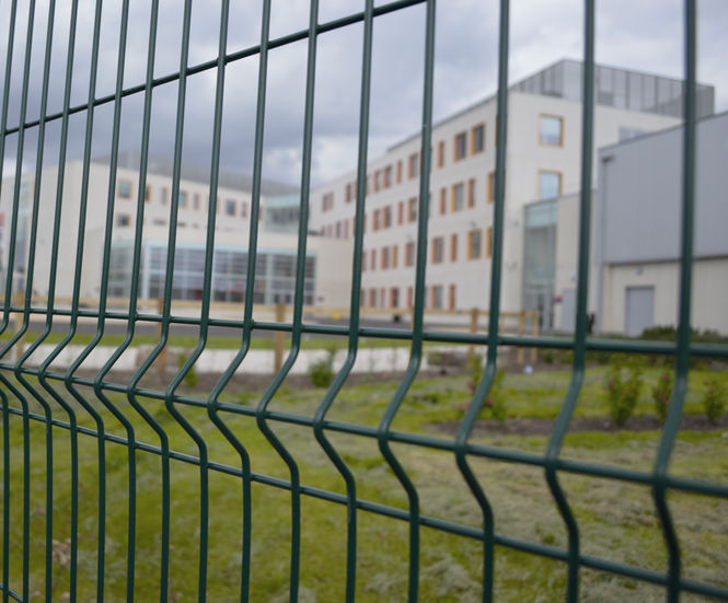 When would you specify 'Ultimate' security fencing? | CLD Physical ...
