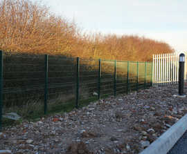 Temporary fencing at site set-up - J17-19, M6 motorway | CLD Physical ...