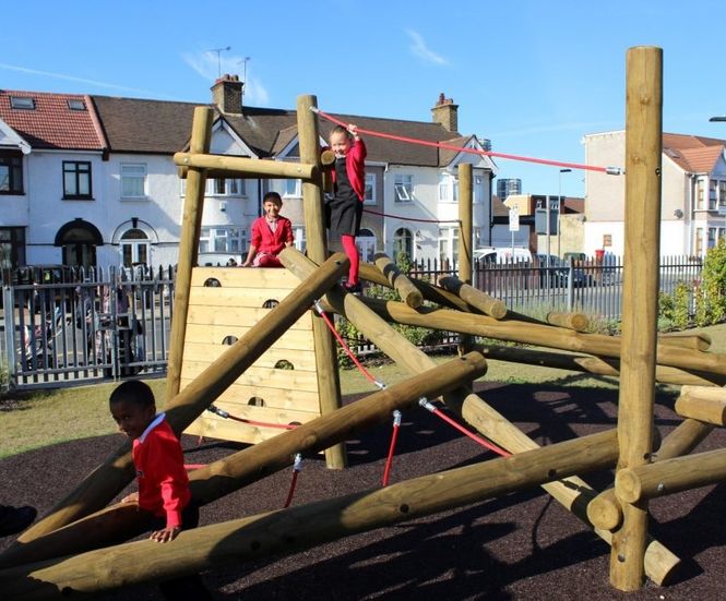 KS2 school playgound with wide range of play options | Setter Play