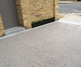 Terrabase Rustic resin bound porous surfacing | Addagrip Terraco | ESI ...