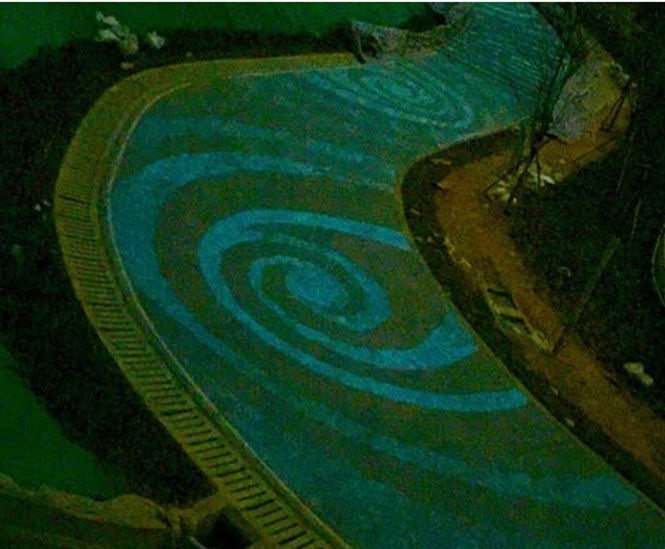 Light-emitting STARPATH surface for cycleway in China | Addagrip Terraco