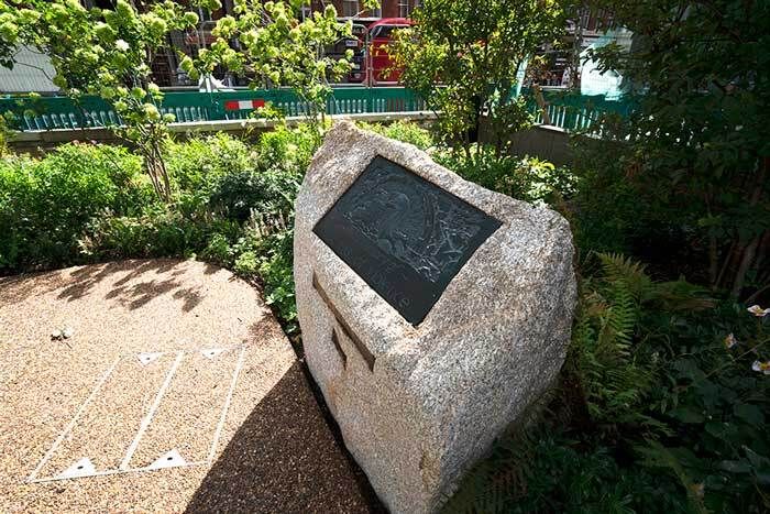 No-dig resin-bound pathways Christchurch Gardens, London | Images