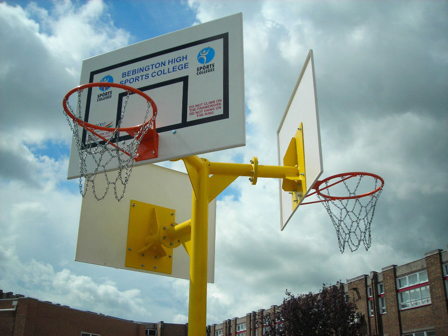 Basketball posts for playgrounds | Images