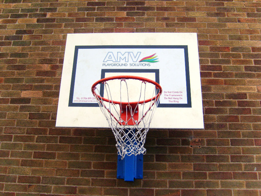 Basketball posts for playgrounds | Images
