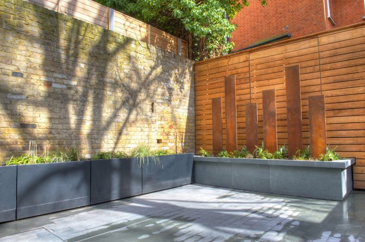 Custom moveable steel planters for Kensington residence | Images