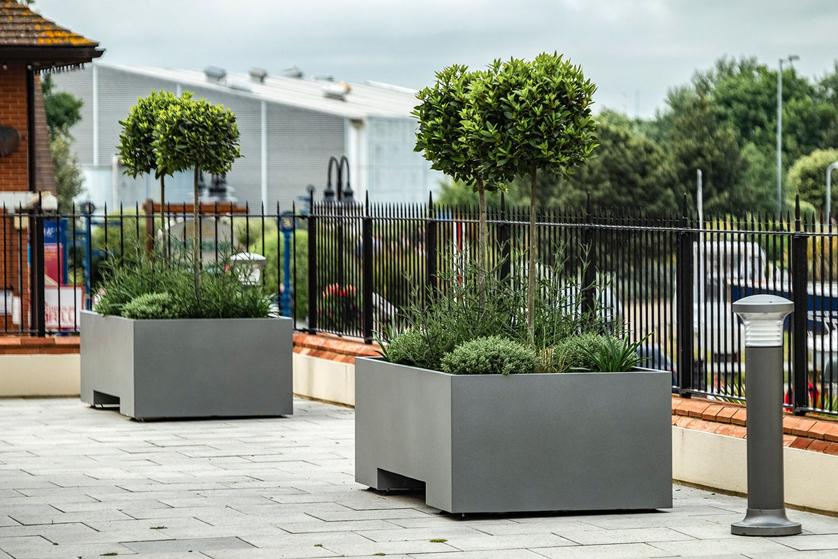 Bespoke steel planters for Hamilton Quay podium deck | Images