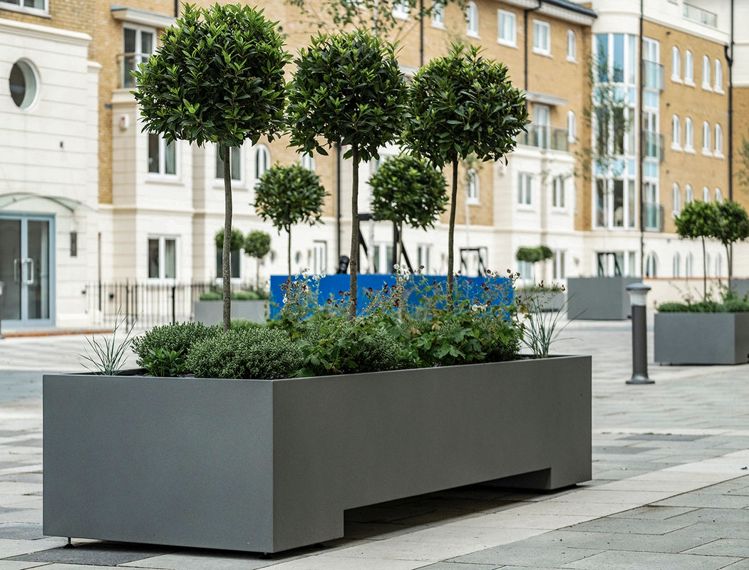 Bespoke steel planters for Hamilton Quay podium deck | Images