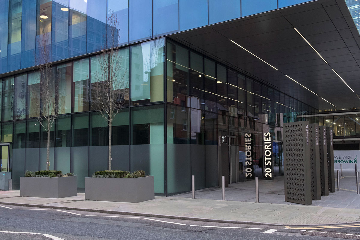 Bespoke steel planters - No 1 Spinningfields, Manchester | Images