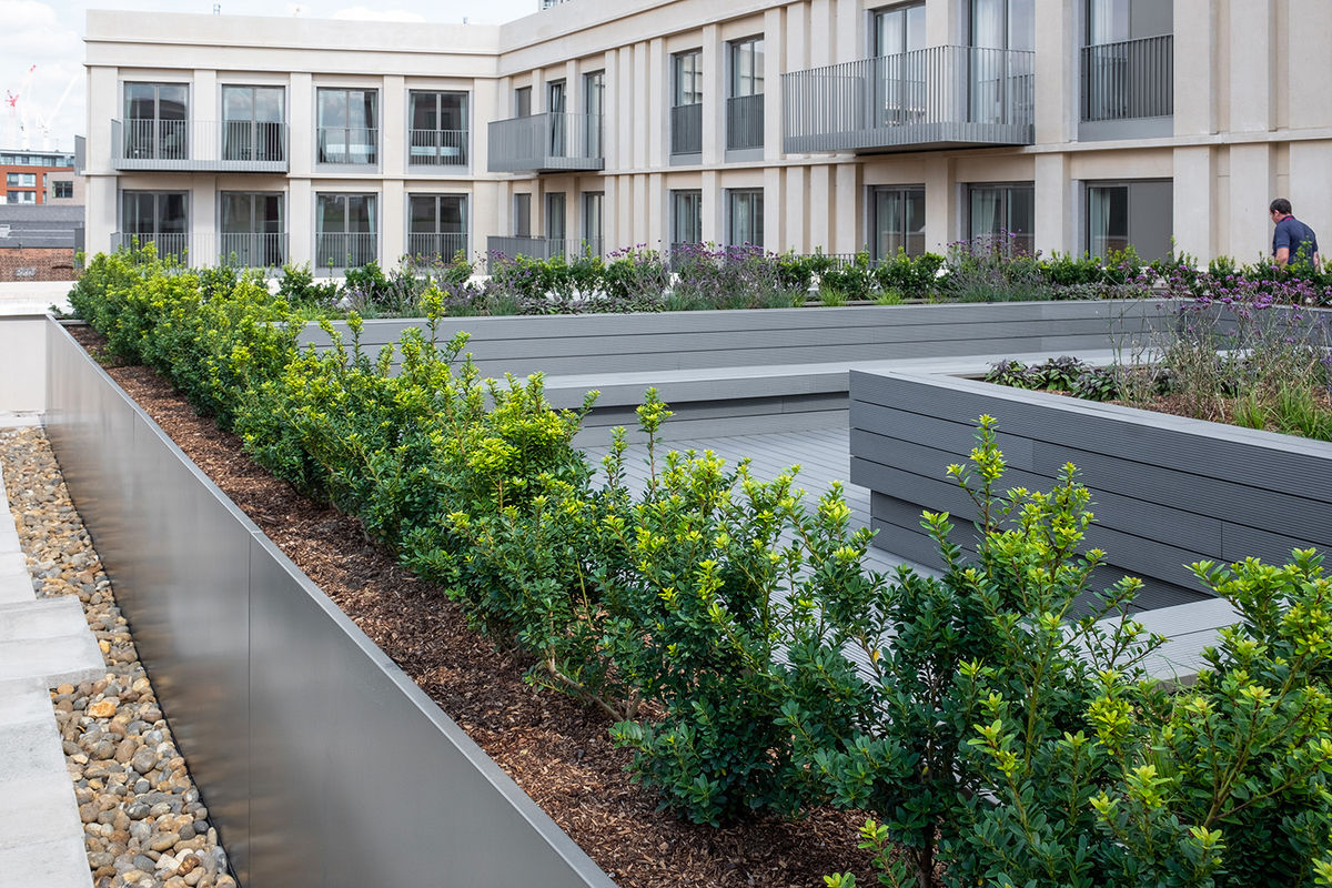Bespoke large-scale planters for communal roof garden | Images