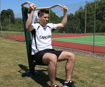 Outdoor shoulder press machines | EXTERNAL WORKS