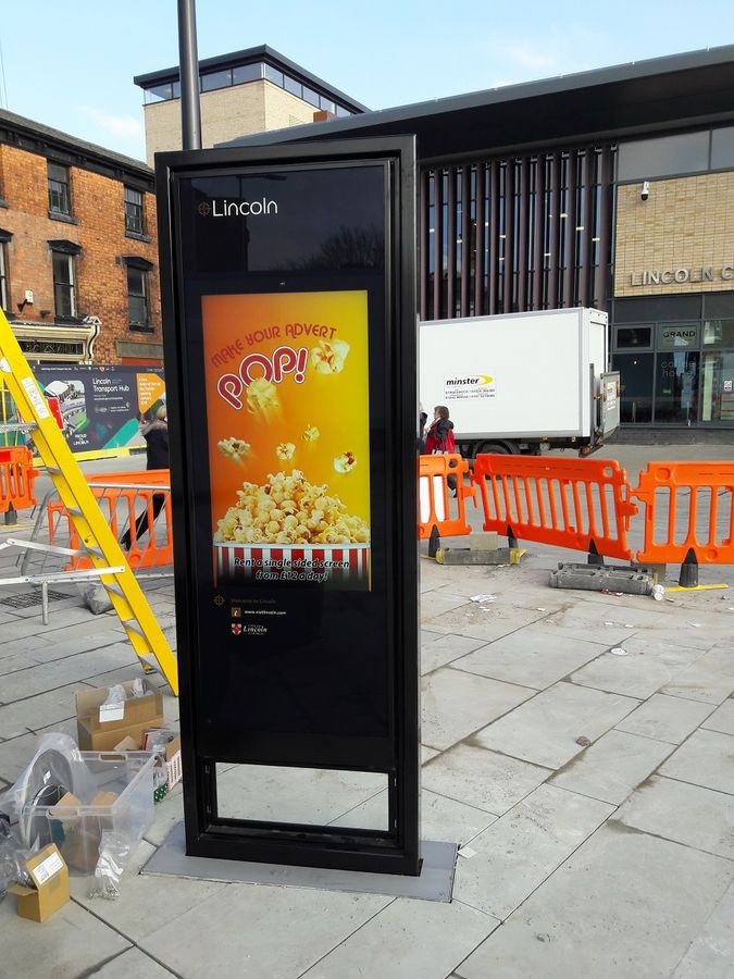 Smart City pedestrian wayfinding system - Lincoln | fwdesign | ESI ...