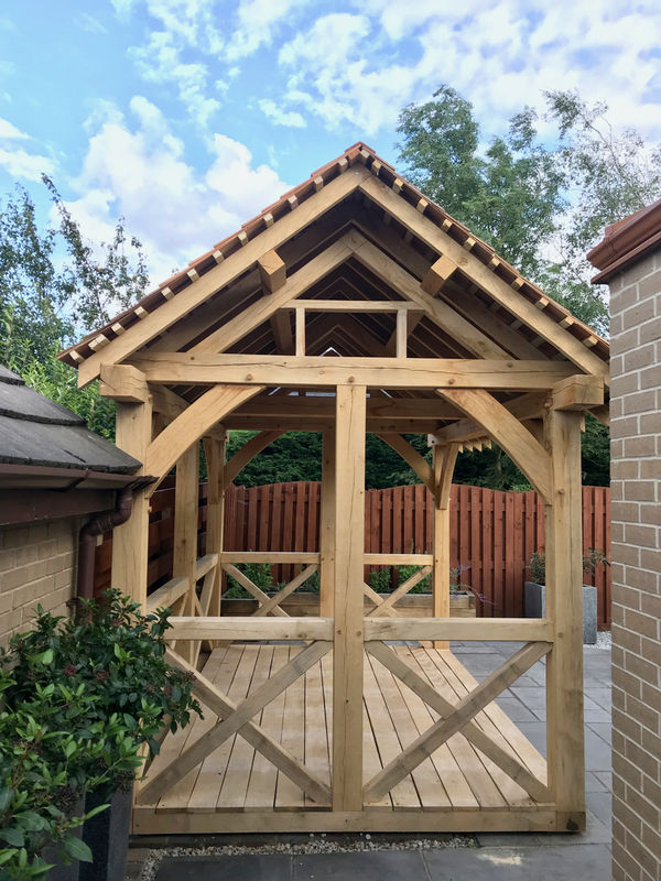 Images for Bespoke oak summerhouse for private garden