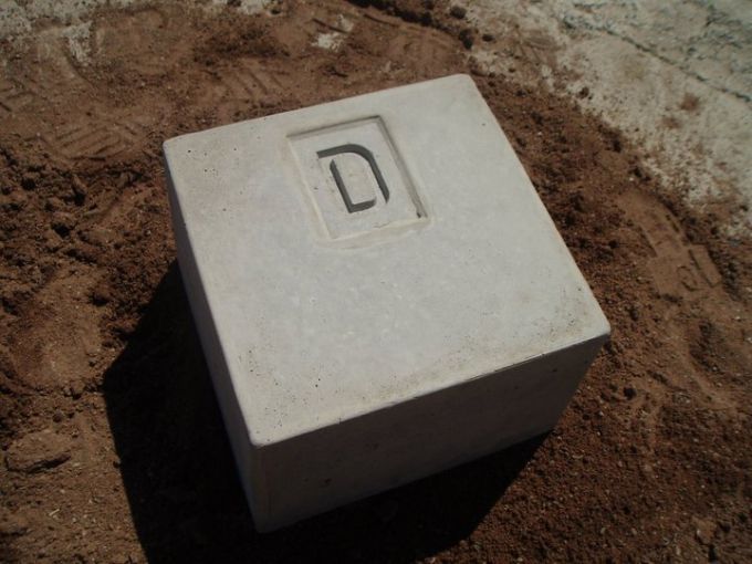 Images for Precast concrete cable marker blocks