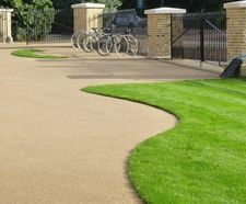 Bespoke steel edging - Serpentine Sackler Gallery | Kinley