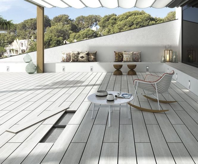 Amazing safe terraces made easy with porcelain decking | Raaft®