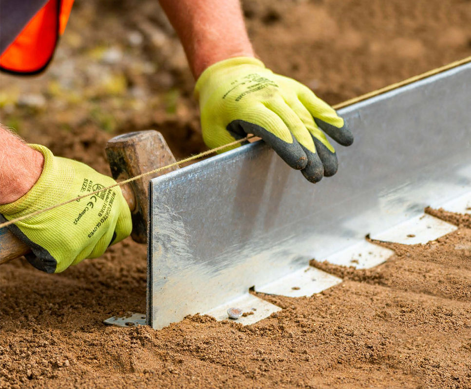 Bison Kerb - steel kerb for hard landscape edging | Images