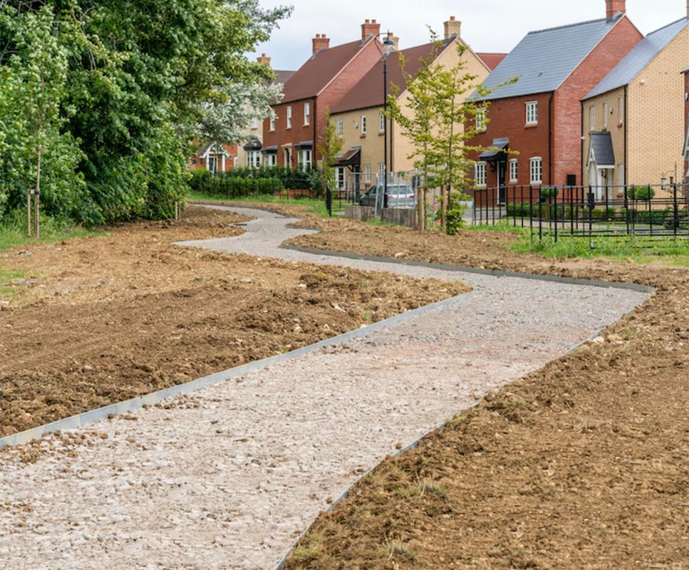 Bison heavy duty steel kerb, The Furlongs, Towcester | Images