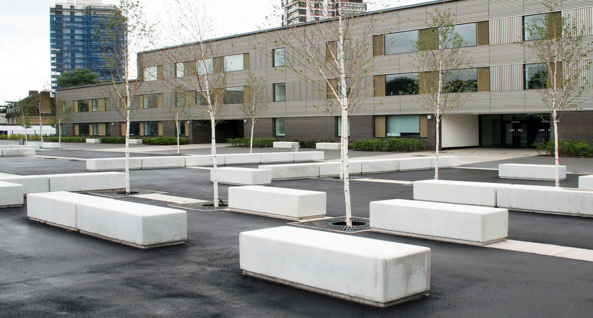 Pewsham PBN411 - precast concrete outdoor bench | Images