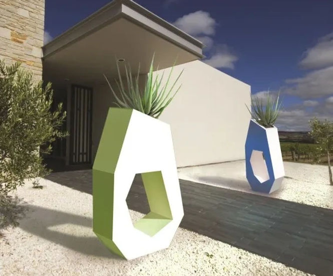 Avante-Garde - Polybar lightweight geometric outdoor planters ...