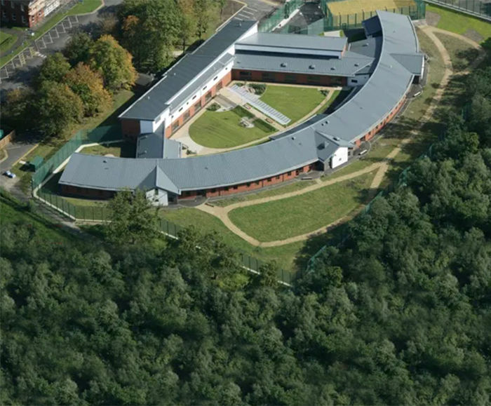 Securus perimeter fencing and gates for secure hospital | Images