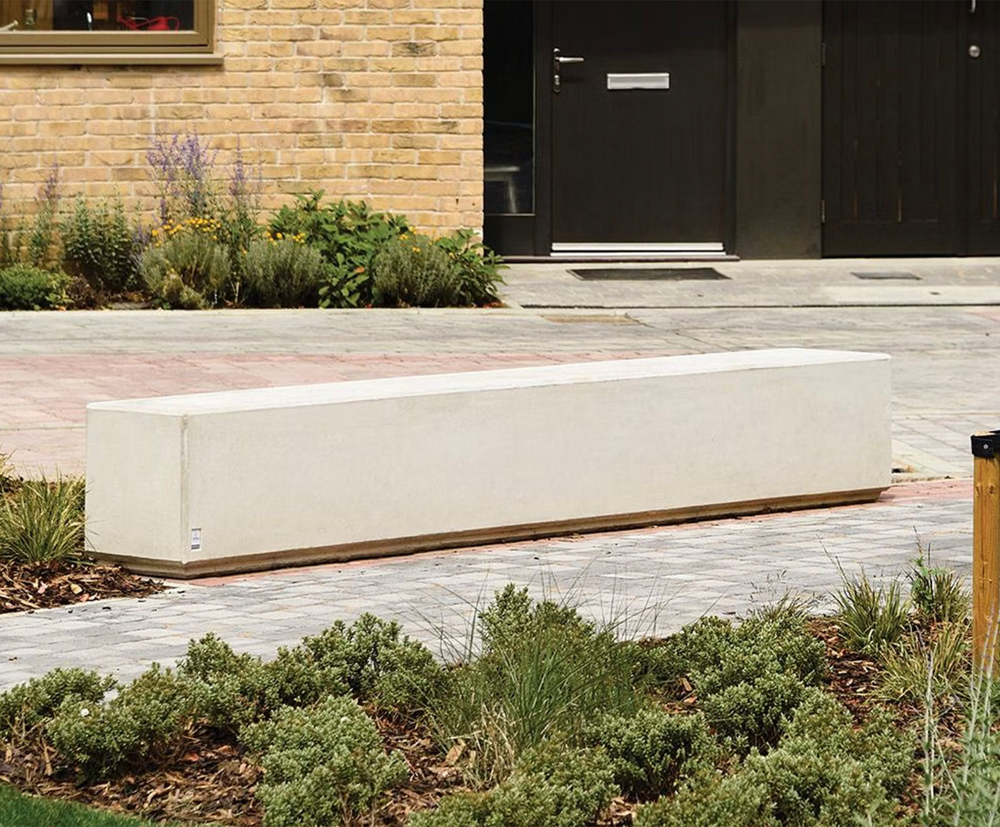 Lithos Standard – smooth monolithic concrete bench | Broxap | ESI ...
