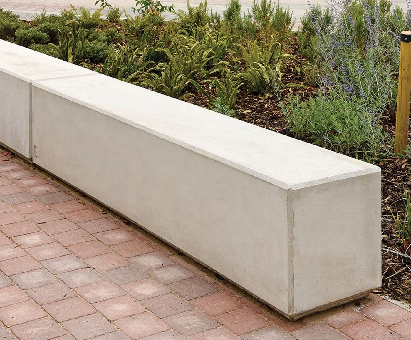 Lithos Standard – smooth monolithic concrete bench | Broxap | ESI ...