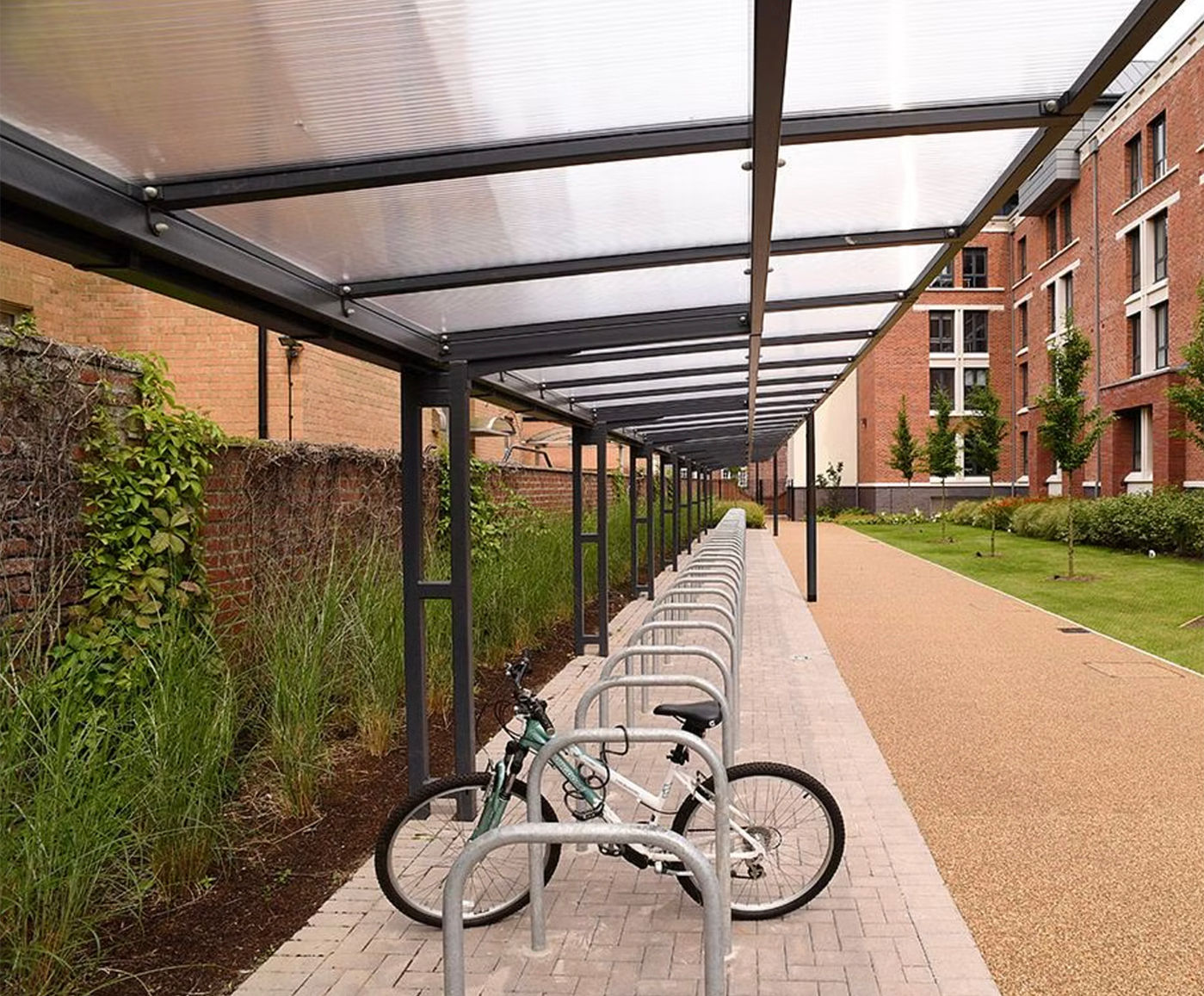 Coventry Cantilever – cycle shelter for 10/12 bikes | Broxap | ESI ...
