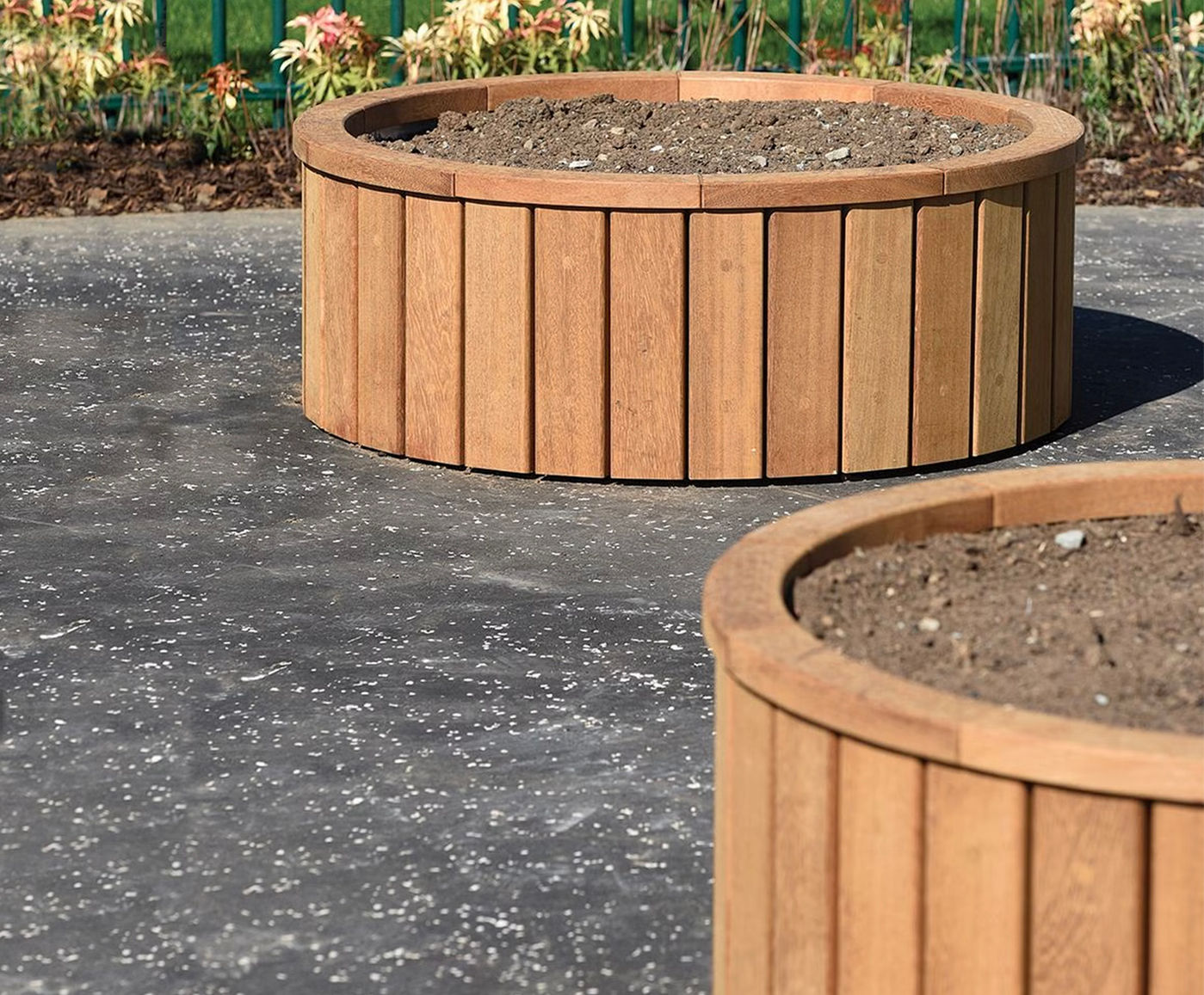 Paisley – large curved timber planter | Broxap | ESI External Works