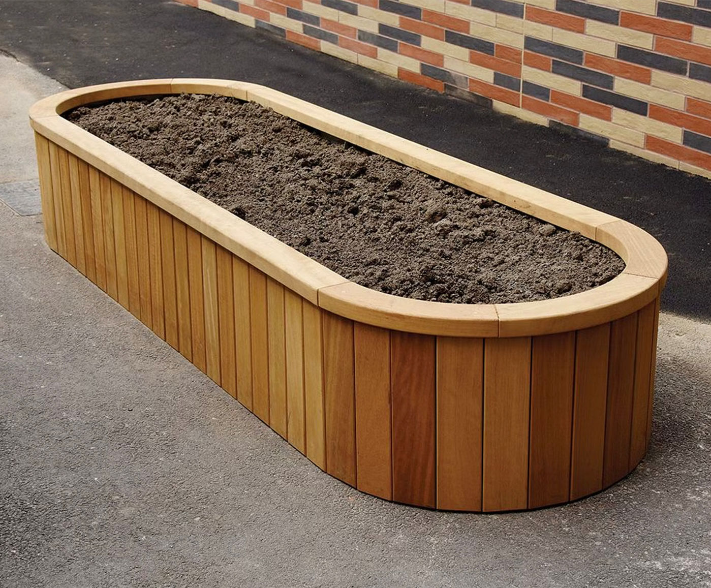 Paisley – large curved timber planter | Broxap | ESI External Works