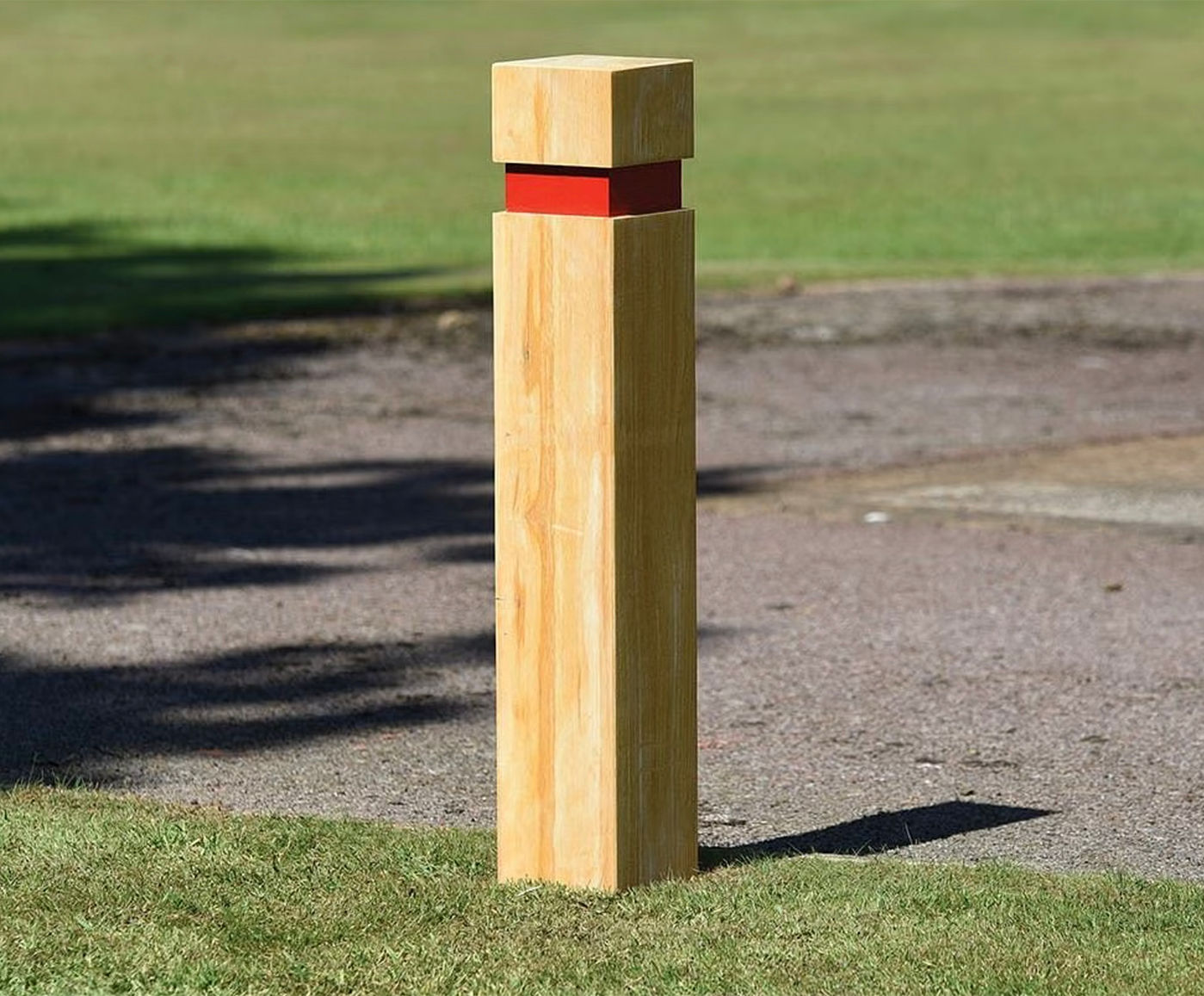 Bx17 Flat – flat top hardwood timber bollard | Broxap | ESI External Works