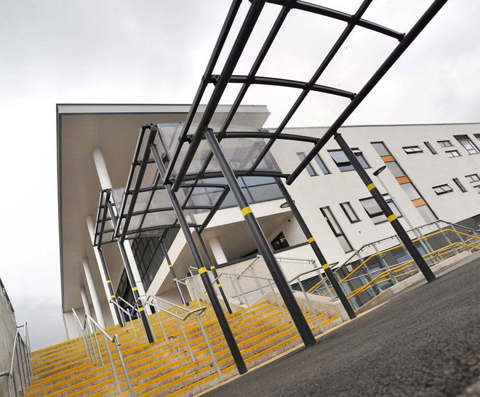 Images for Luton – lightweight, sturdy walkway with circular uprights