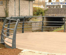 Quayside – ductile iron 5-rail curved railing system | Broxap | ESI ...