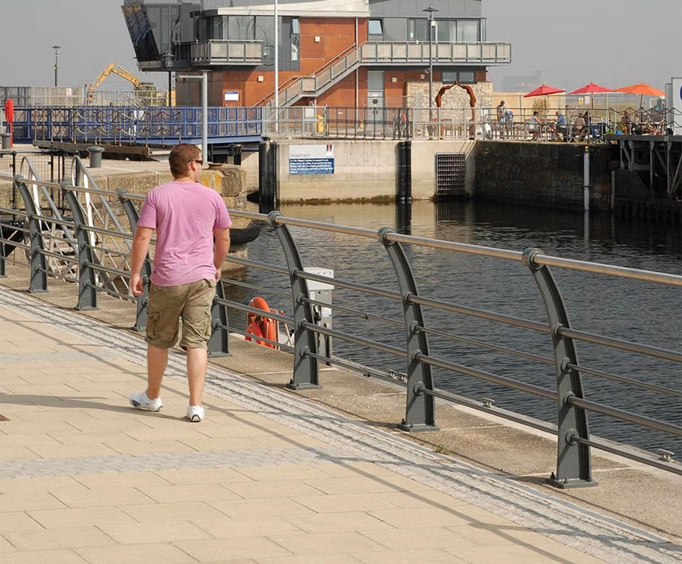 Images for Quayside – ductile iron 5-rail curved railing system