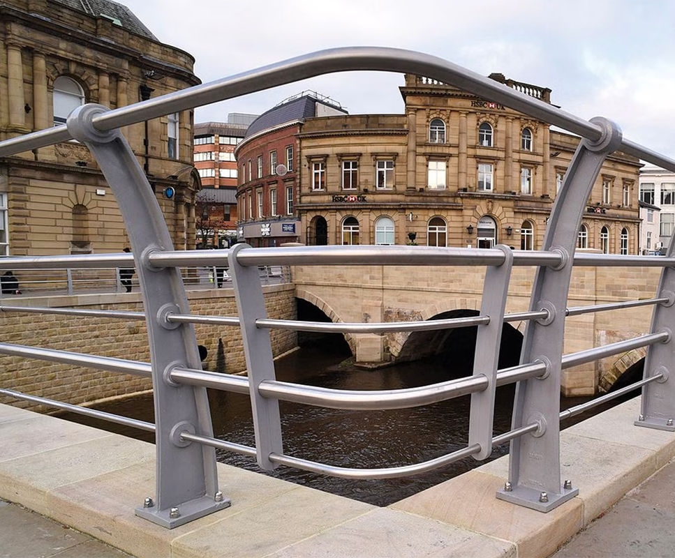 Images for Quayside – ductile iron 5-rail curved railing system