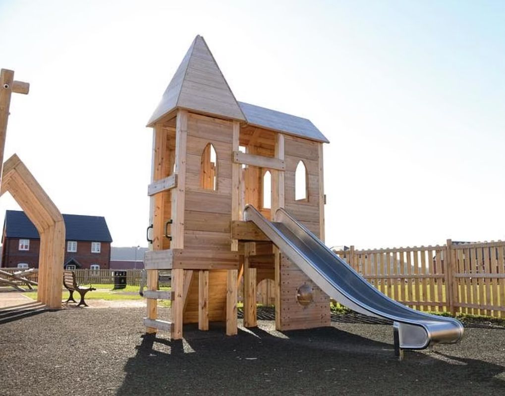 Images for Enclosed community play area with bespoke archways