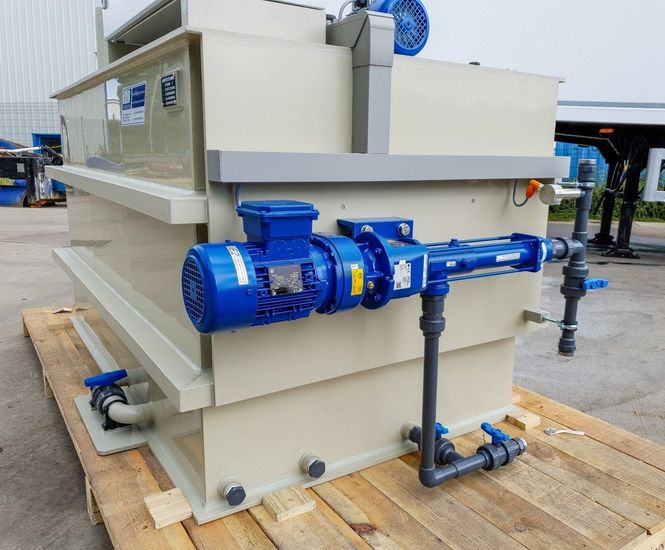 Polycompact® PD Series polymer dissolving and dosing unit | MSE Hiller