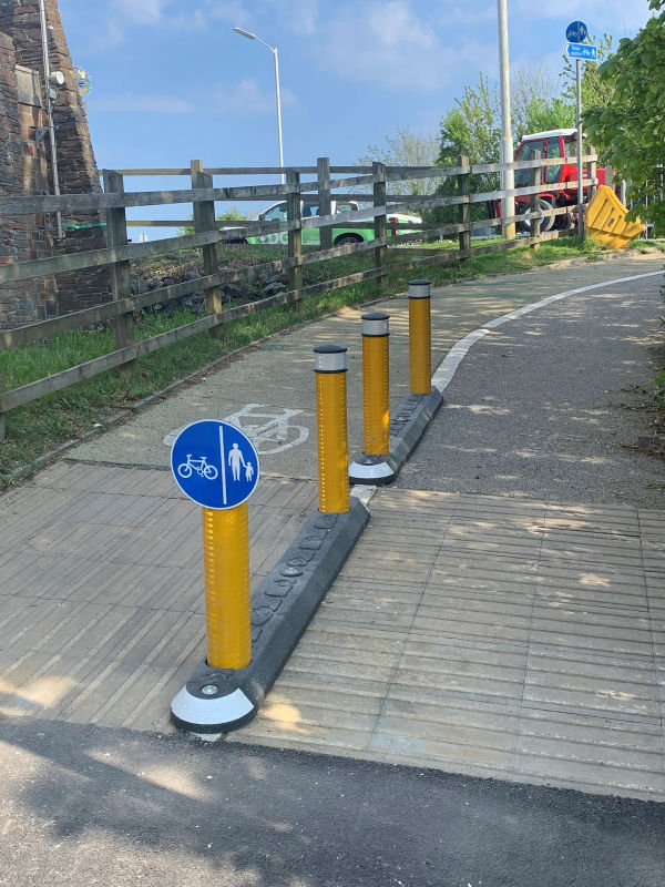 Milestone Island lightweight cycle lane separator | Images