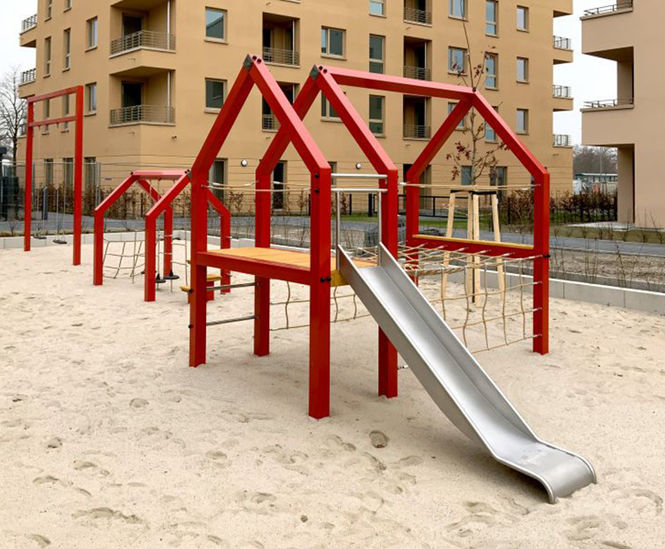 Frame Block House multi-play and modular play system | Redlynch Leisure ...