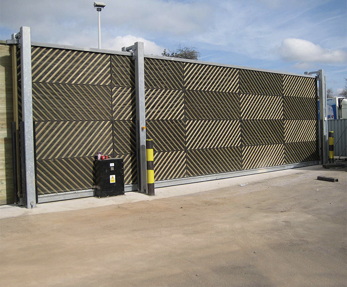 Jakoustic sound barriers and gates for supermarket | Images