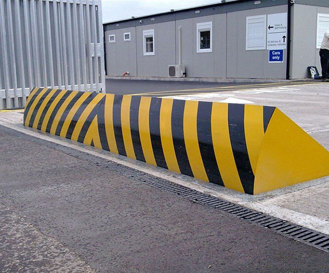Non-crash-rated road blocker | Jacksons Fencing
