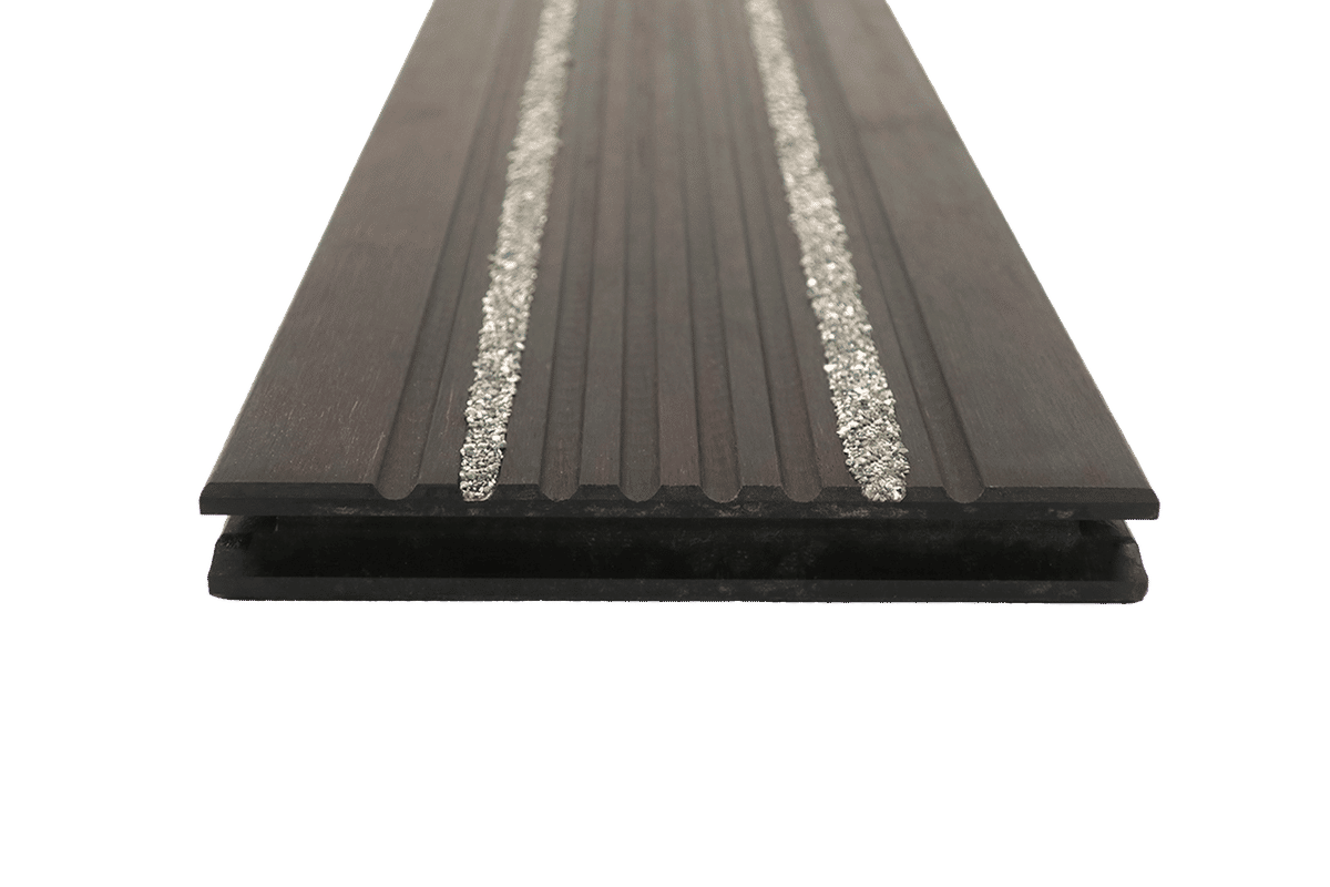 MOSO® Bamboo X-treme® anti-slip decking | Images