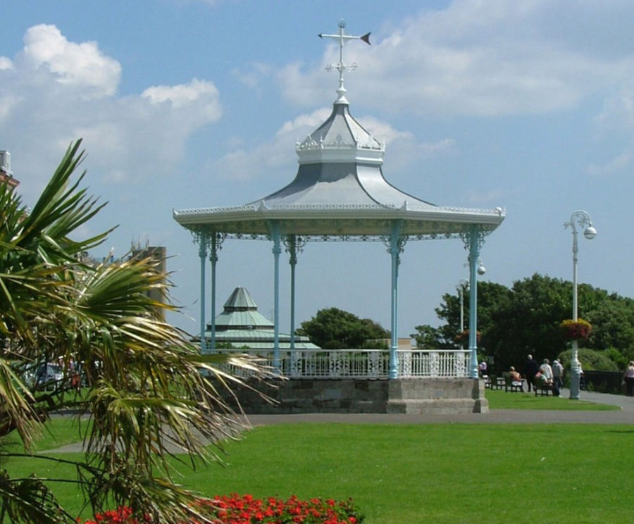 Bespoke bandstands | Images