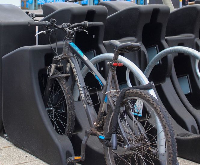 Secure cycle parking for town centre | Cyclepods