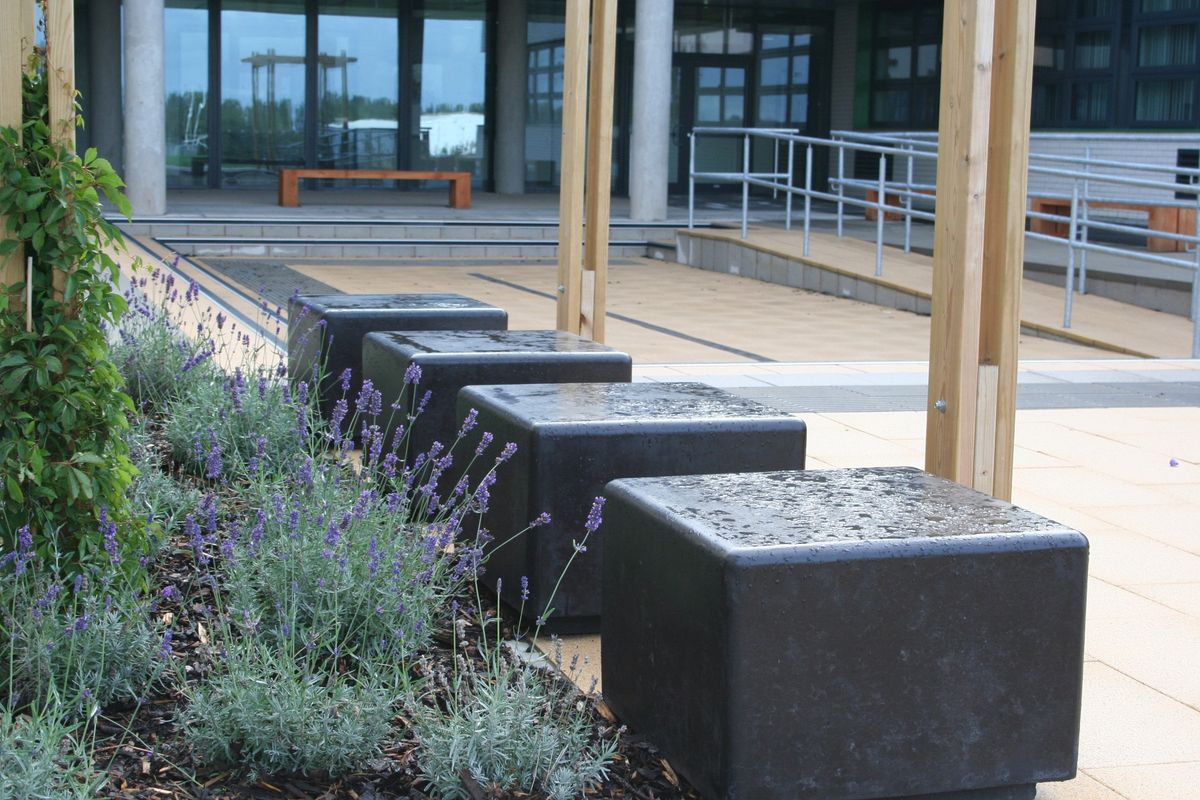 Images for Westminster Cube precast concrete seat