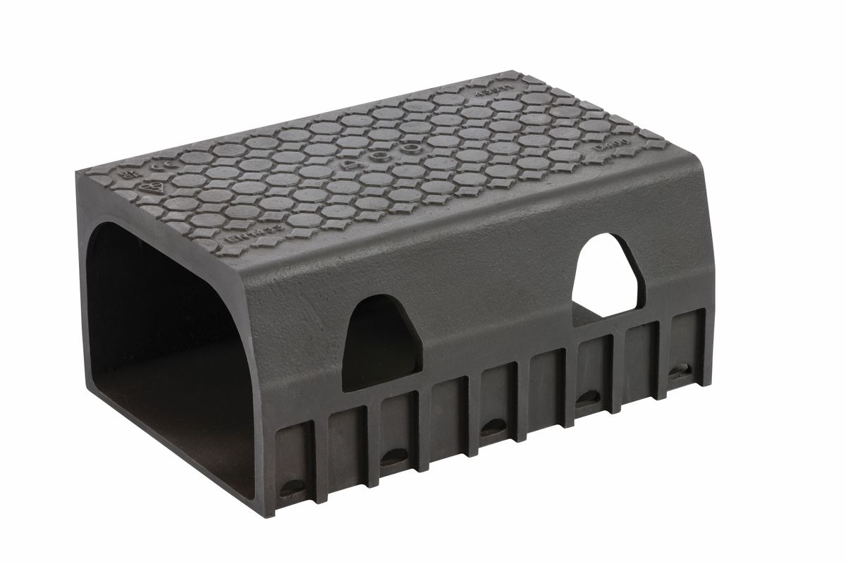 KerbDrain BridgeDeck kerb and drainage system for bridges | Images